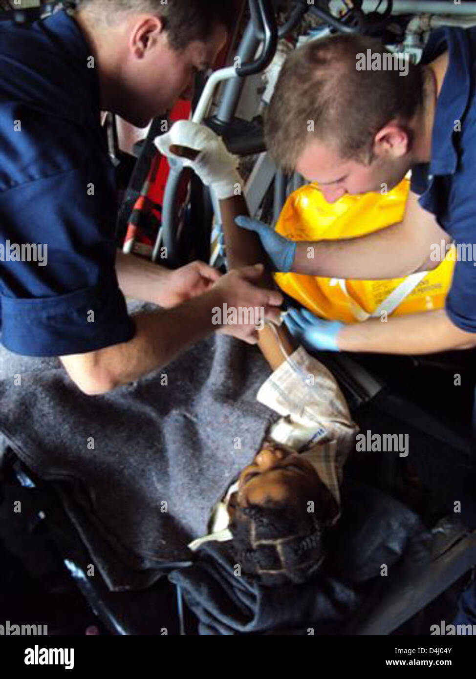 Airlifting hi-res stock photography and images - Alamy