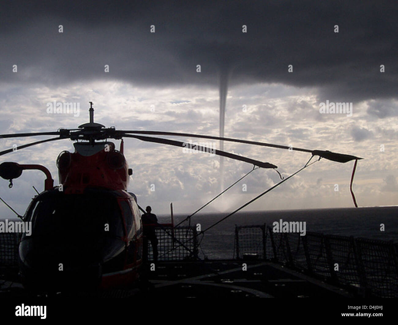 The 2009 Coast Guard Photo Contest featured a variety of stunning ...