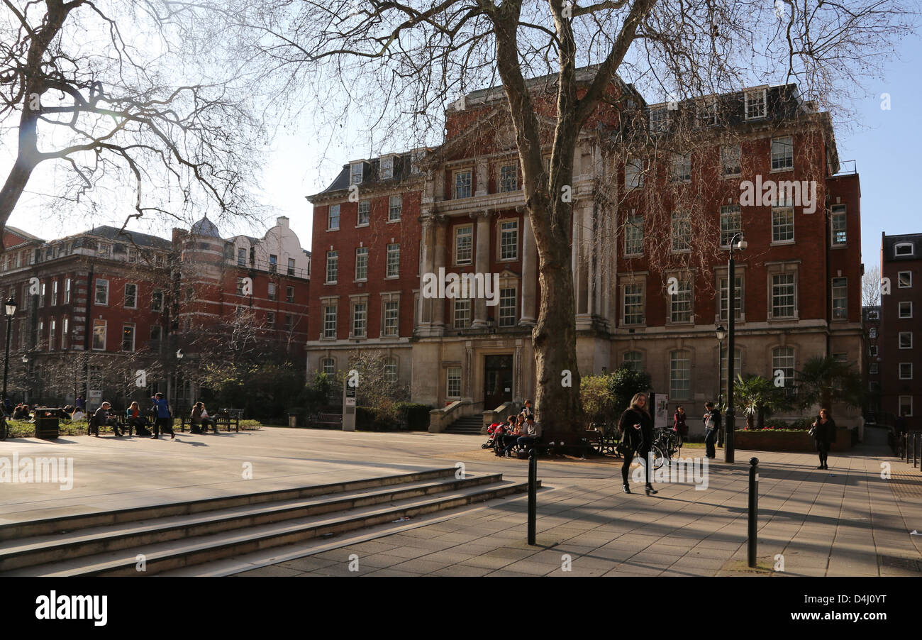 London England Students Outside At Lunchtime At Kings College Campus ...