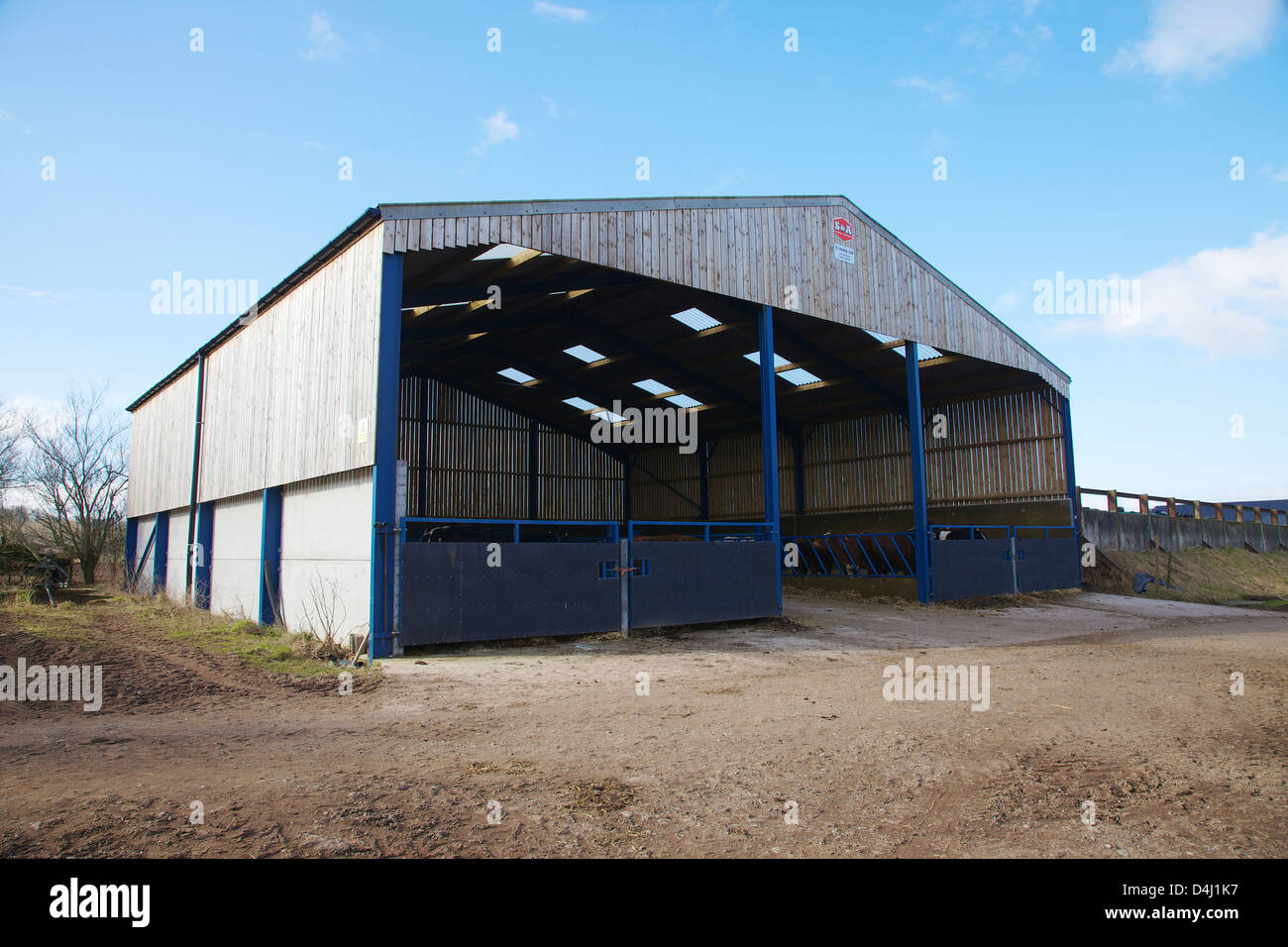 Cow shed hi-res stock photography and images - Alamy