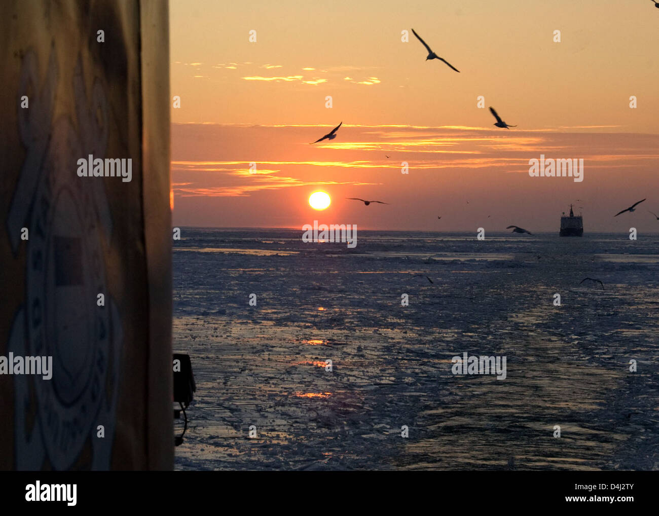 Operation coal shovel hi-res stock photography and images - Alamy