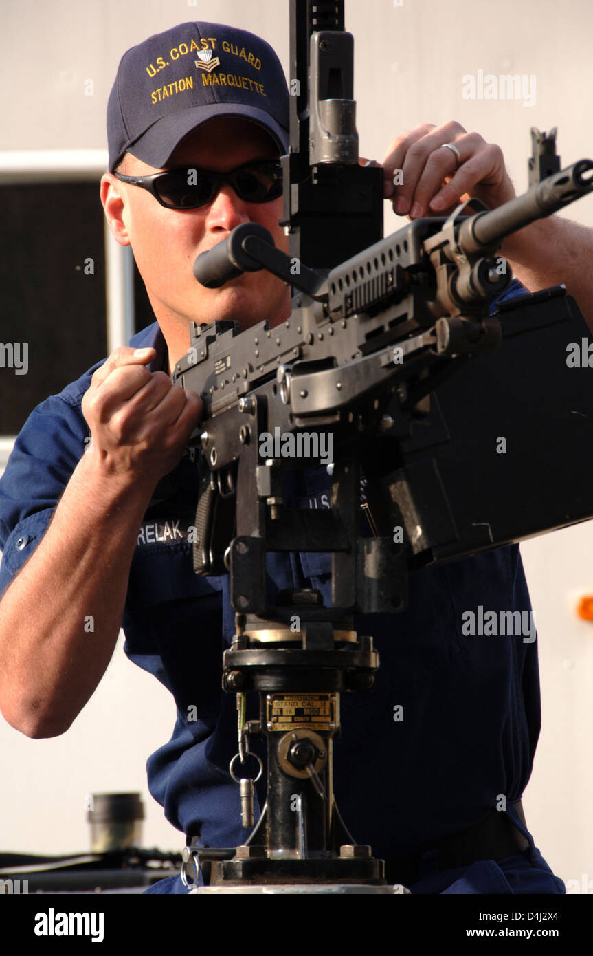 Army inspection process hi-res stock photography and images - Alamy