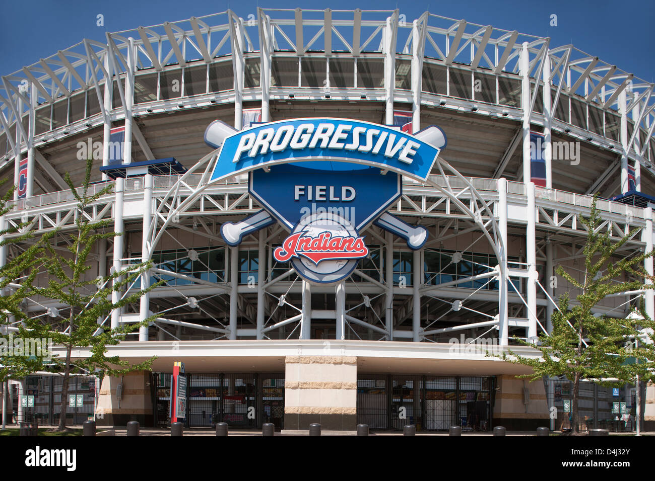 PROGRESSIVE FIELD SIGN (©PROGRESSIVE CORP 2008) CLEVELAND INDIANS ...