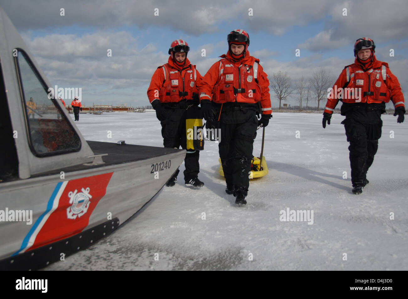 Coast Guard personnel participate in ice rescue training in Sandusky ...