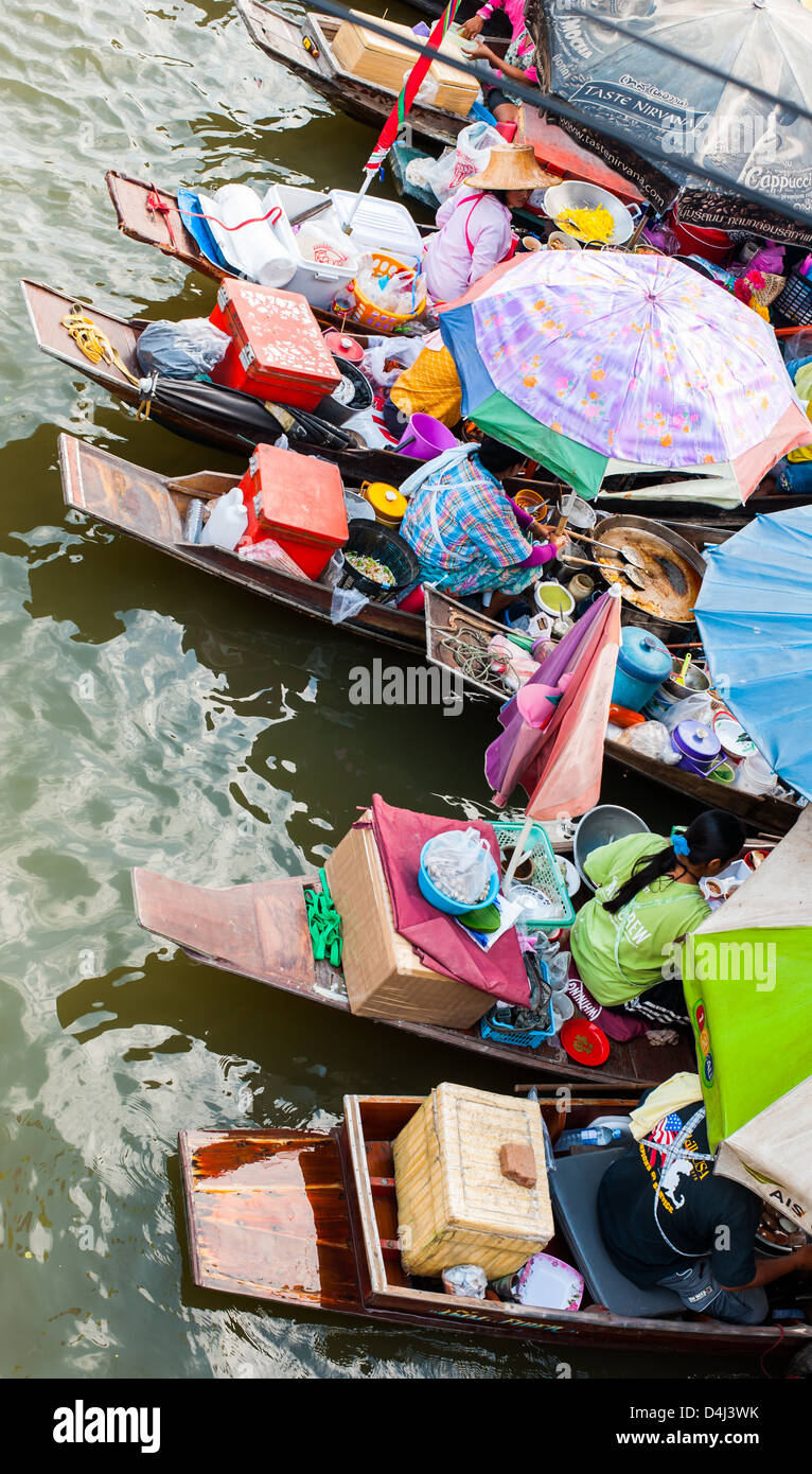 Man selling produce thailand hi-res stock photography and images - Alamy