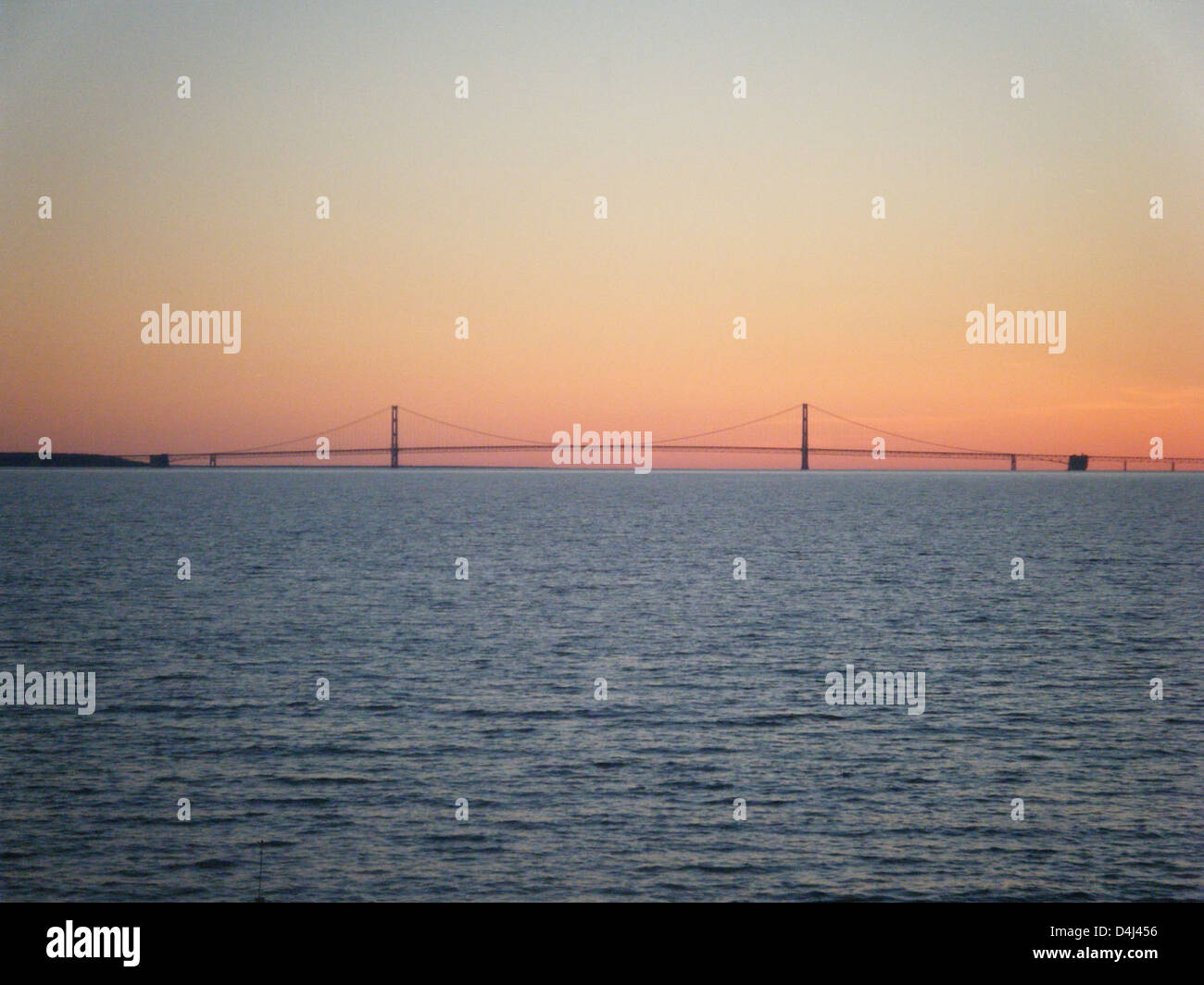 Third longest suspension bridge hi-res stock photography and images - Alamy