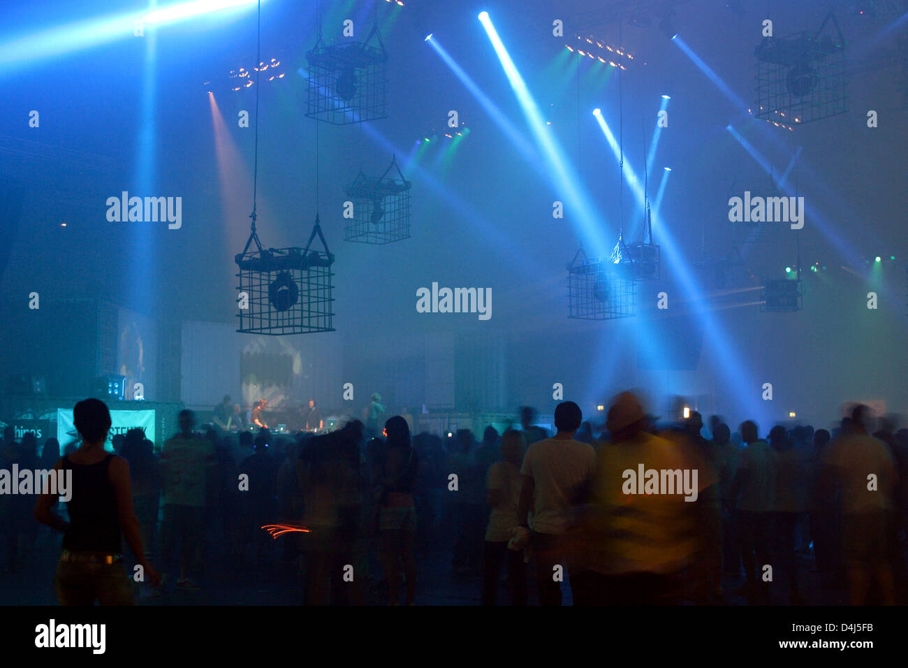 Berlin rave hi-res stock photography and images - Alamy