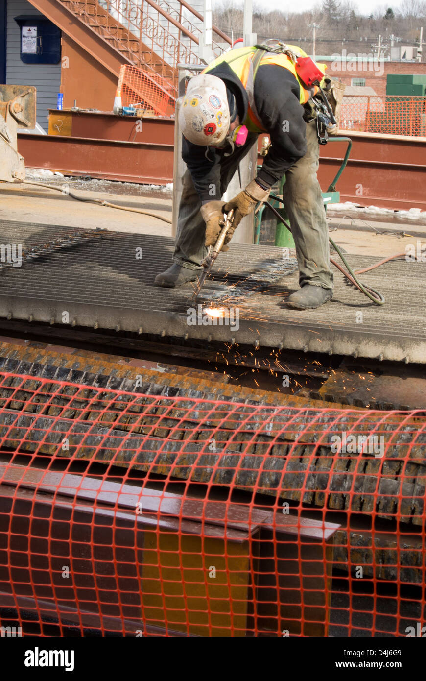Bridge repair hi-res stock photography and images - Alamy