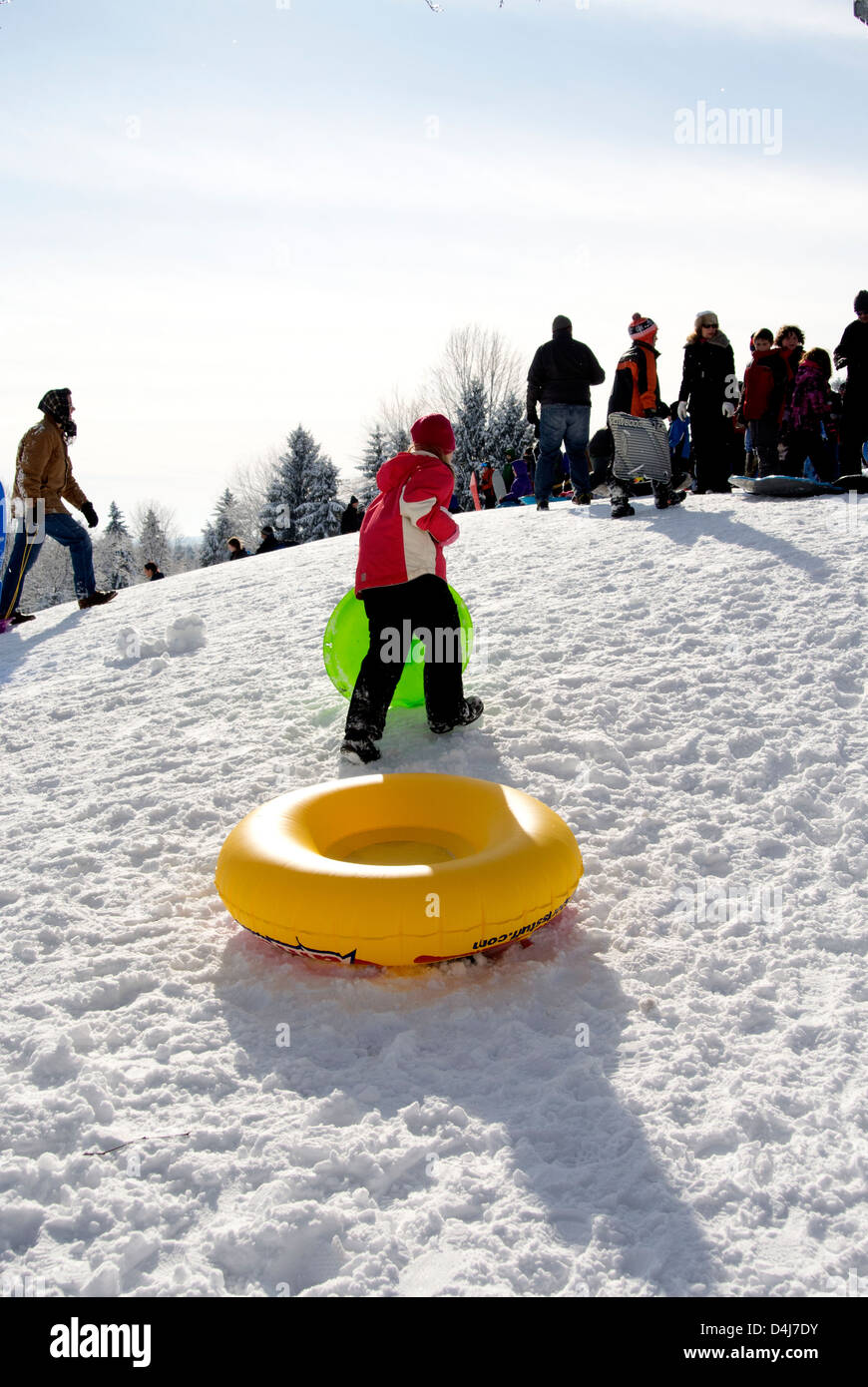 Children with sled hi-res stock photography and images - Alamy