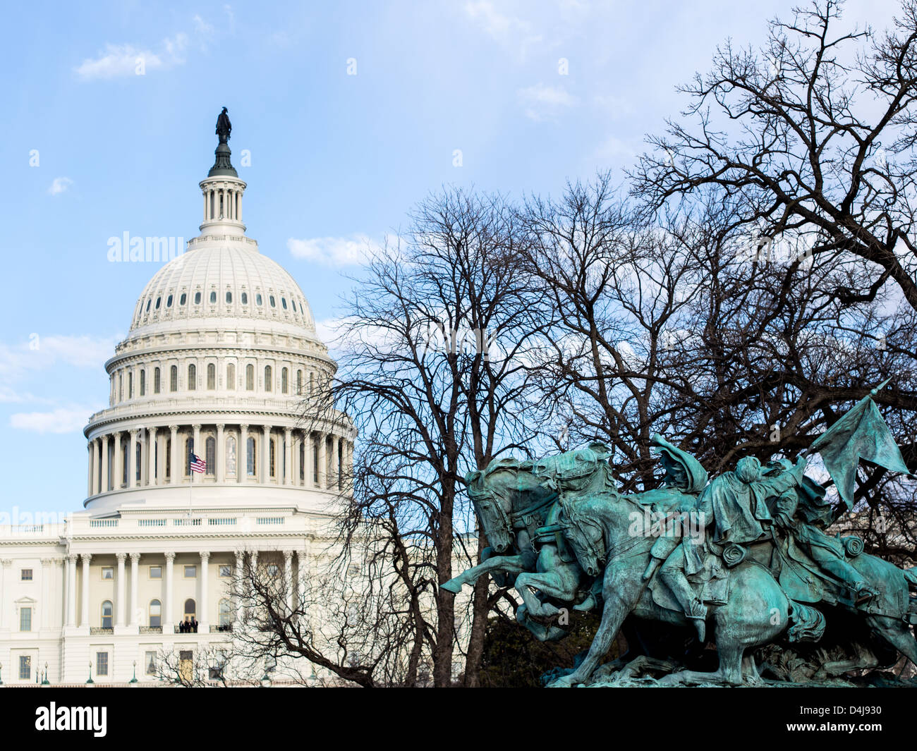 US Capitol and statue Stock Photo - Alamy