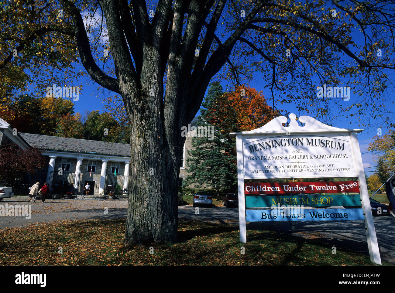 Elk280-1600 Vermont, Bennington, Bennington Museum, Grandma Moses ...