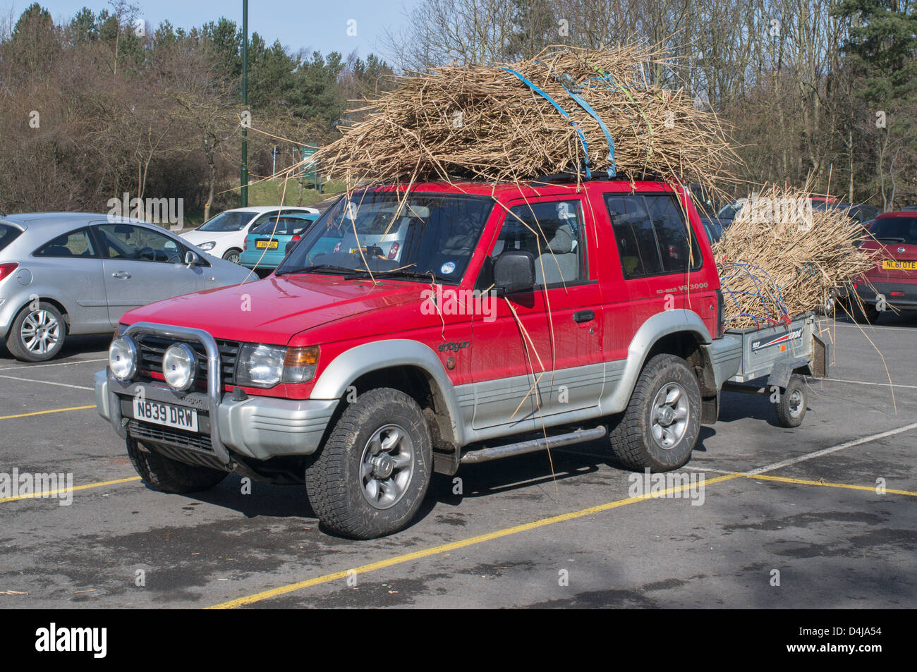 Loaded vehicle hi-res stock photography and images - Alamy