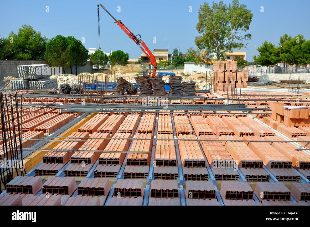 Construction site - Assembly floor in brick and cement structure Stock ...