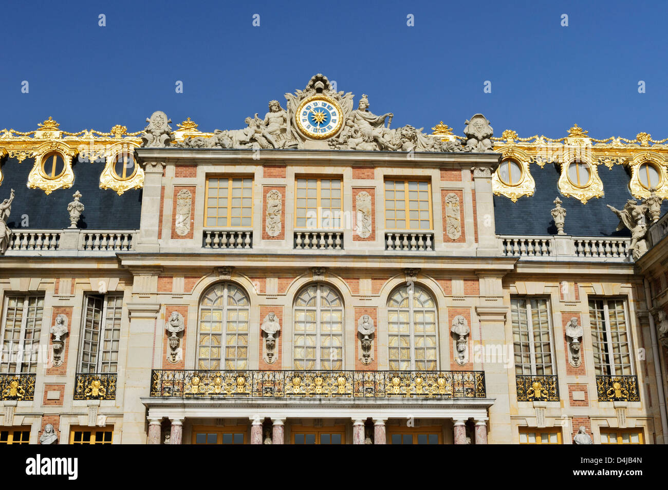 Front facade of Versailles Palace, Versailles, France Stock Photo - Alamy