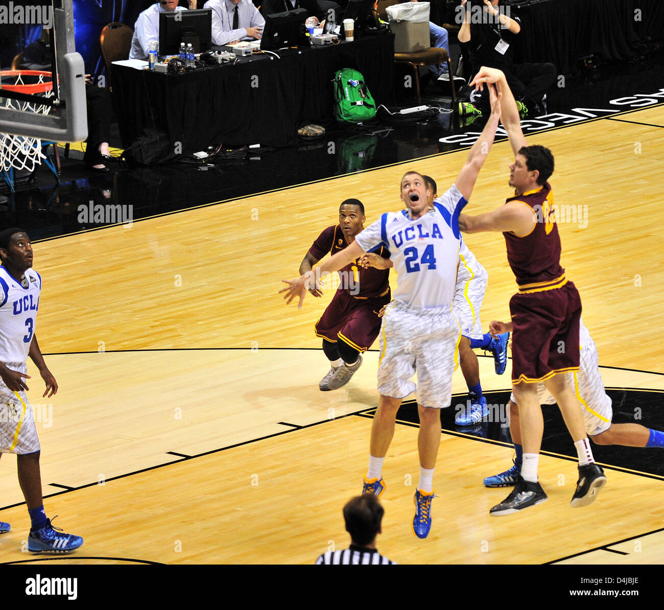 Travis wear hi-res stock photography and images - Alamy