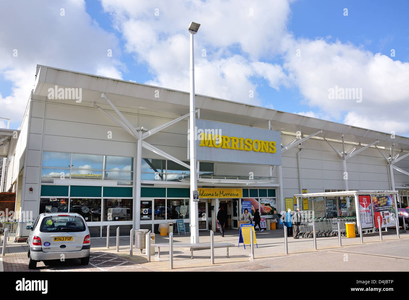 Wm morrison supermarkets plc hi-res stock photography and images - Alamy