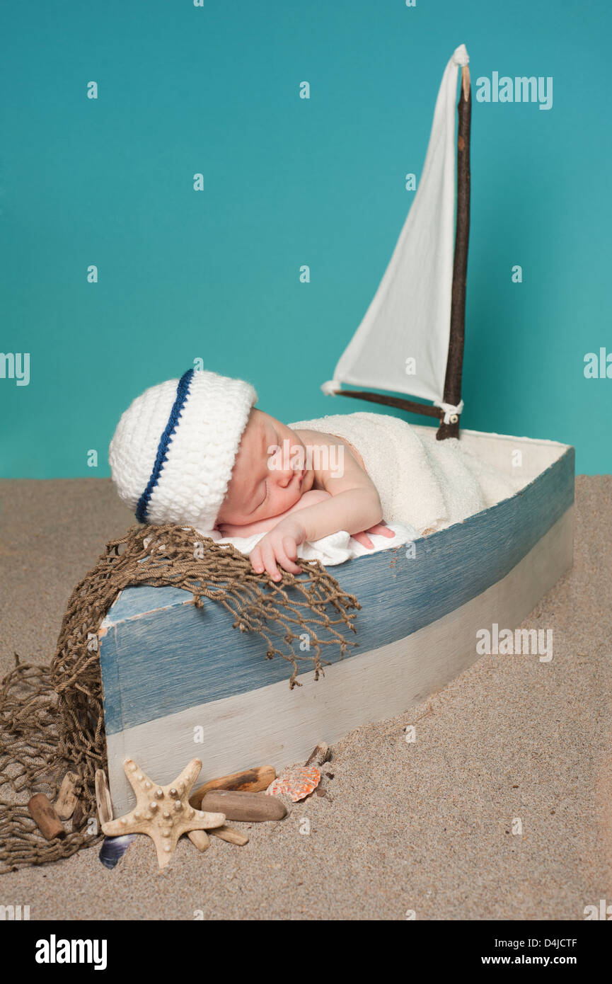 Seashells boy hi-res stock photography and images - Alamy