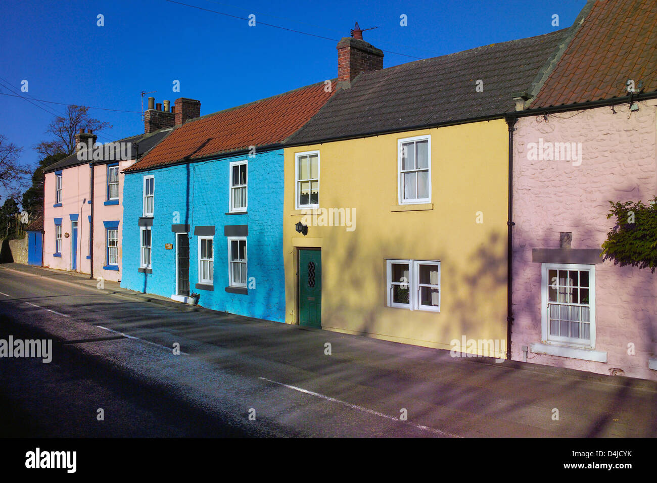 Pastel coloured houses, Piercebridge, County Durham Stock Photo - Alamy