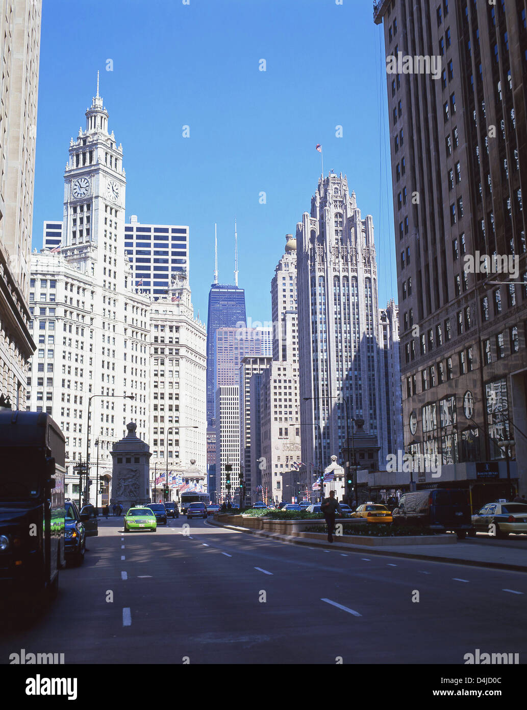 The southern end of the Magnificent Mile, Michigan Avenue, Chicago ...