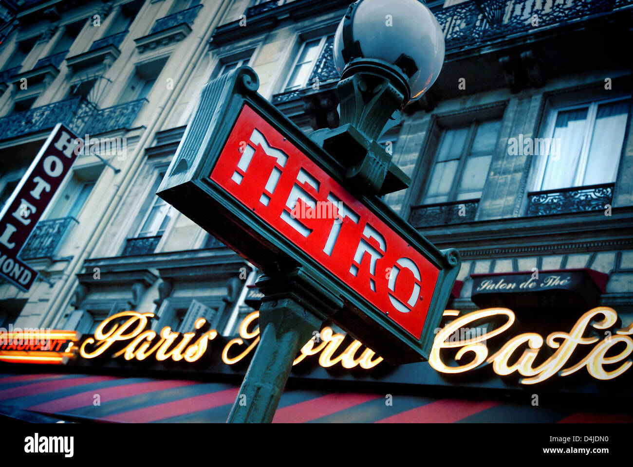 Metropolitain font hi-res stock photography and images - Alamy