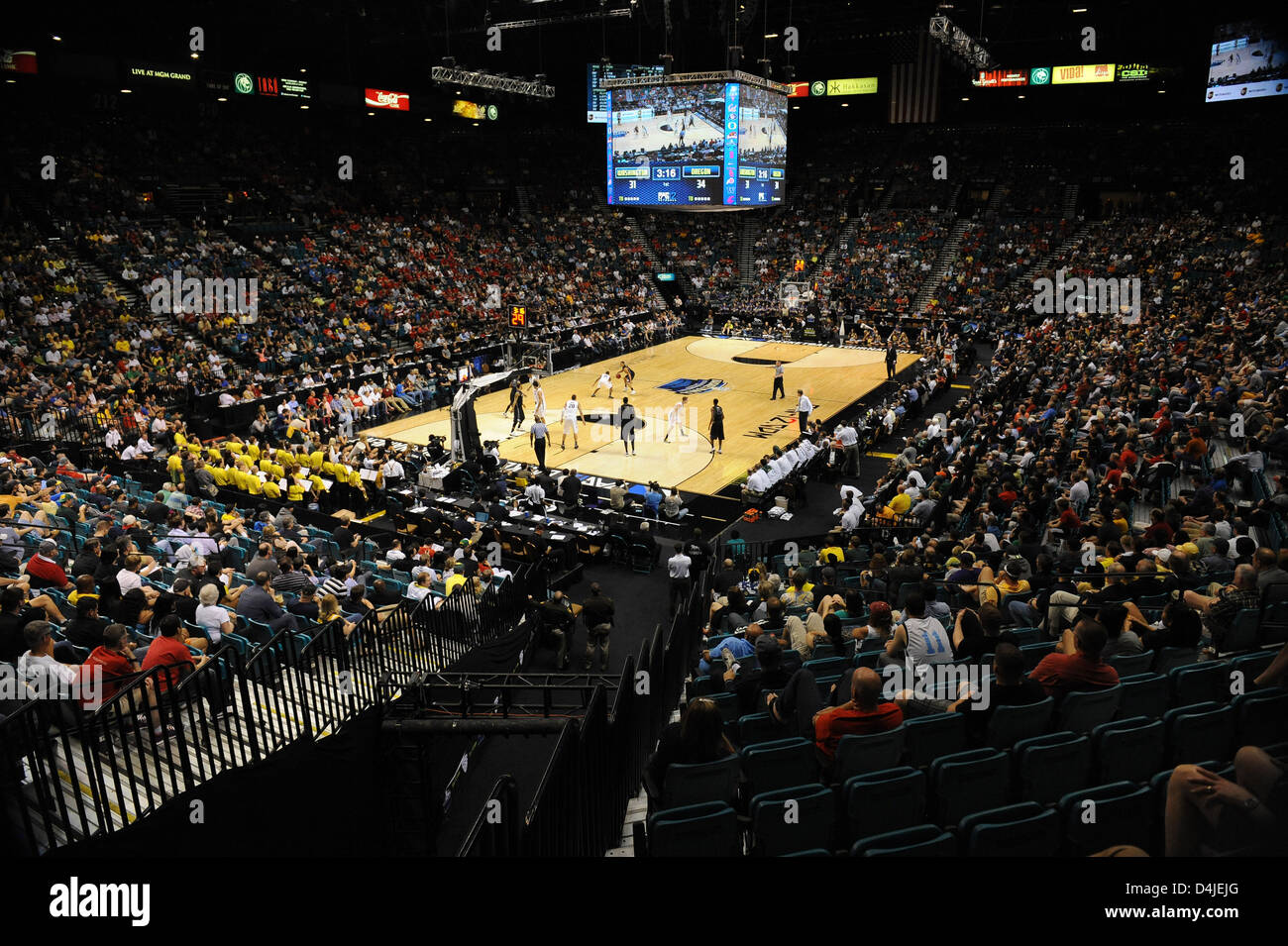 March 13, 2013: A wide view of the game during the NCAA basketball game ...