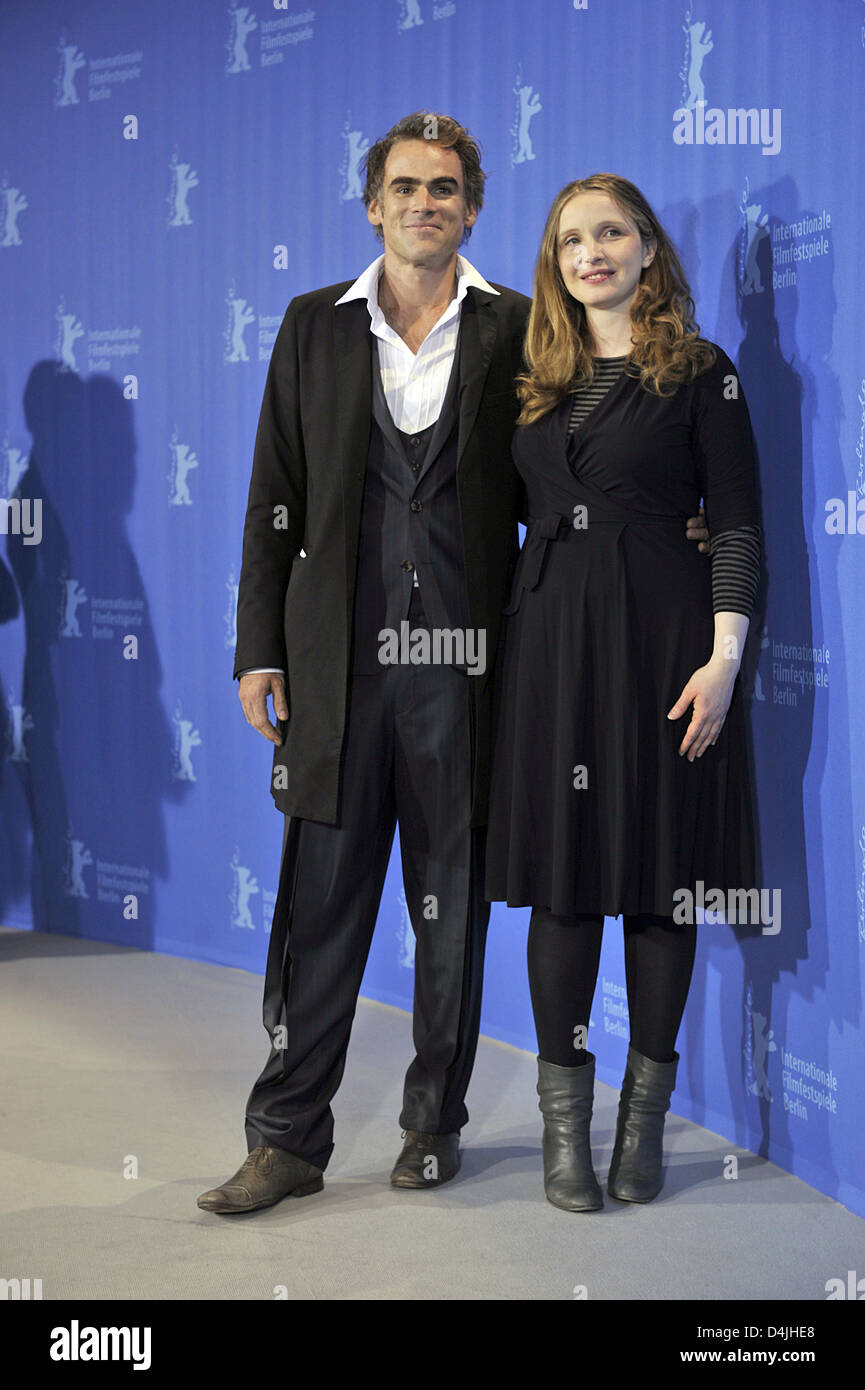 Actor Sebastian Blomberg and actress Julie Delpy pose during a photo ...