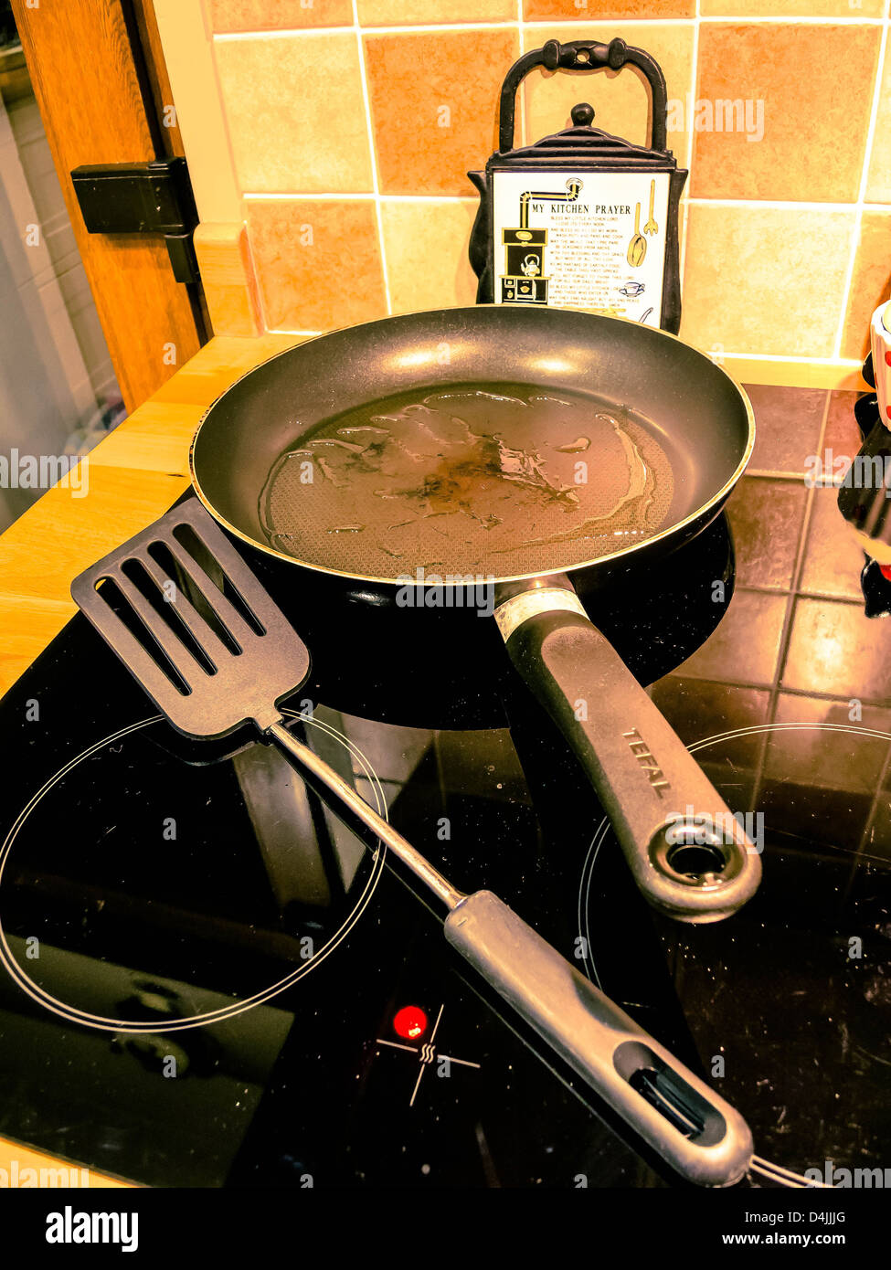 Waiting for frying hi-res stock photography and images - Alamy