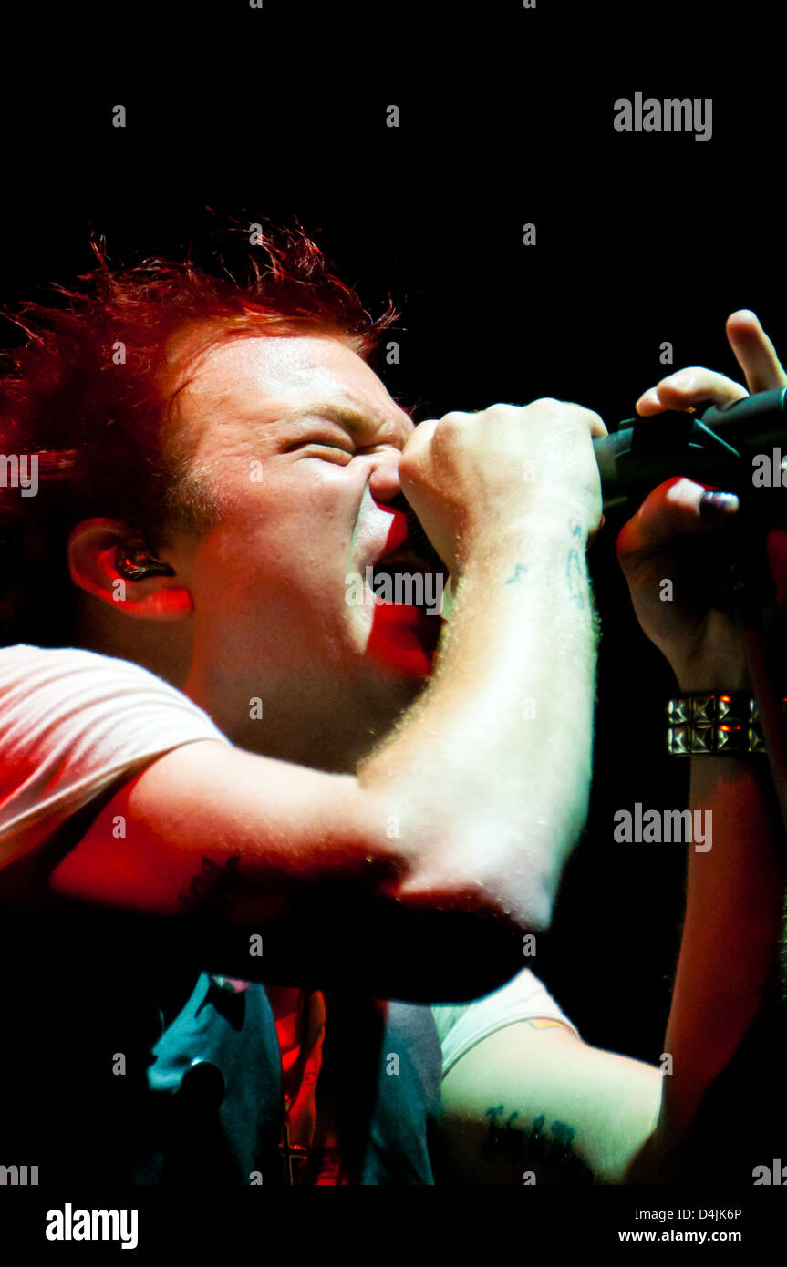 Sum 41 singer hi-res stock photography and images - Alamy