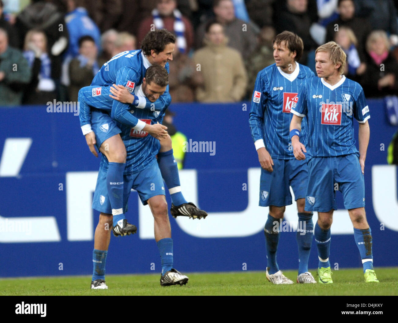 Bochum?s Diego Fernando Klimowicz (L-R), Patrick Fabian, Christoph ...