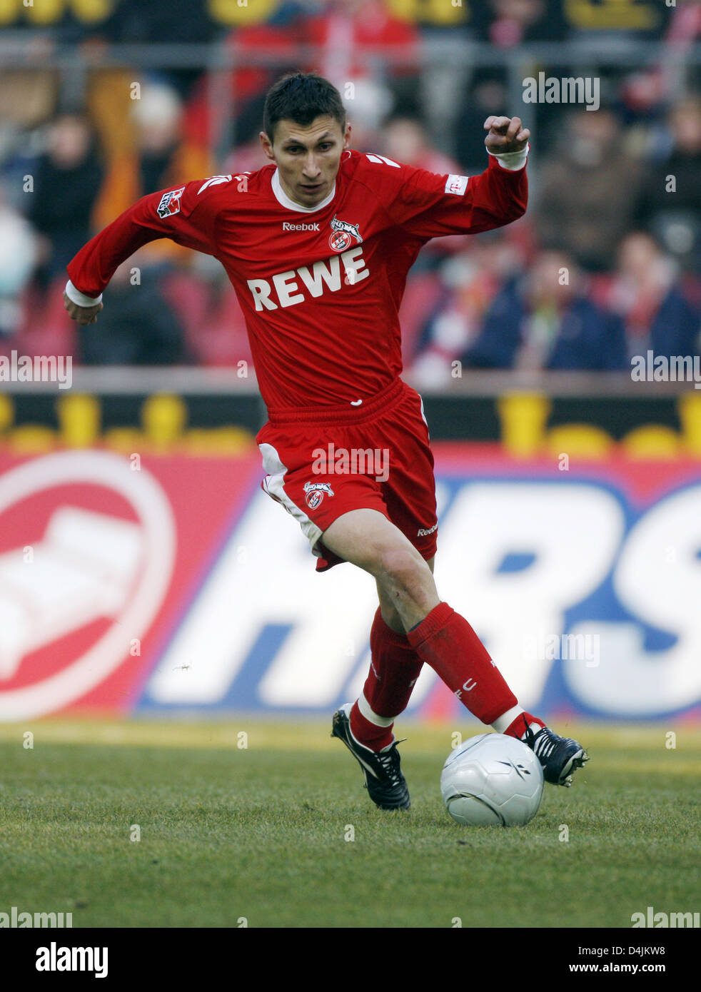 Romanian soccer hi-res stock photography and images - Alamy