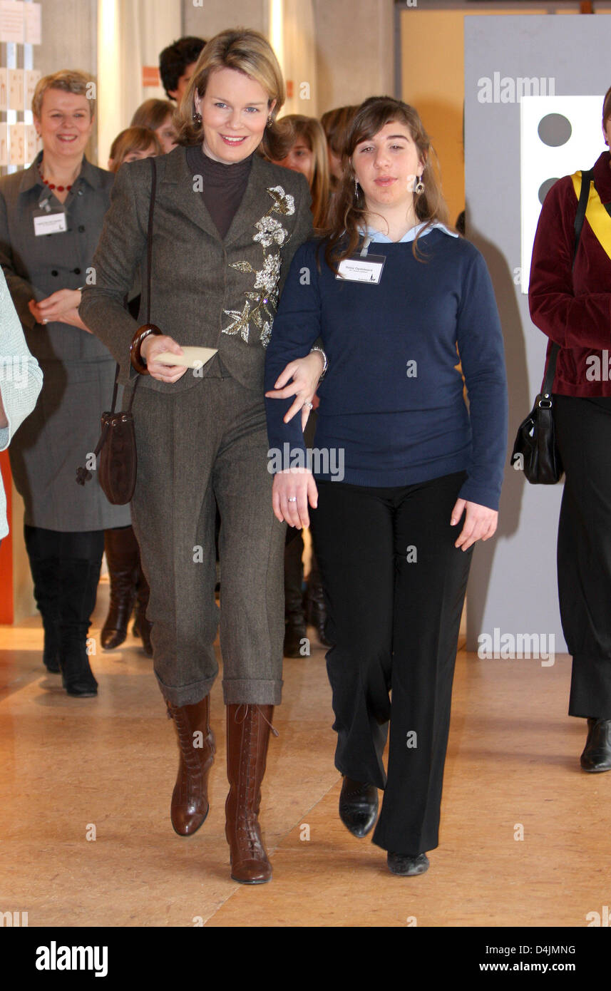 Crown Princess Mathilde of Belgium (L) visits the new Braille museum on ...