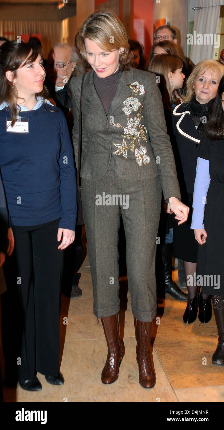 Crown Princess Mathilde of Belgium (R) visits the new Braille museum on ...