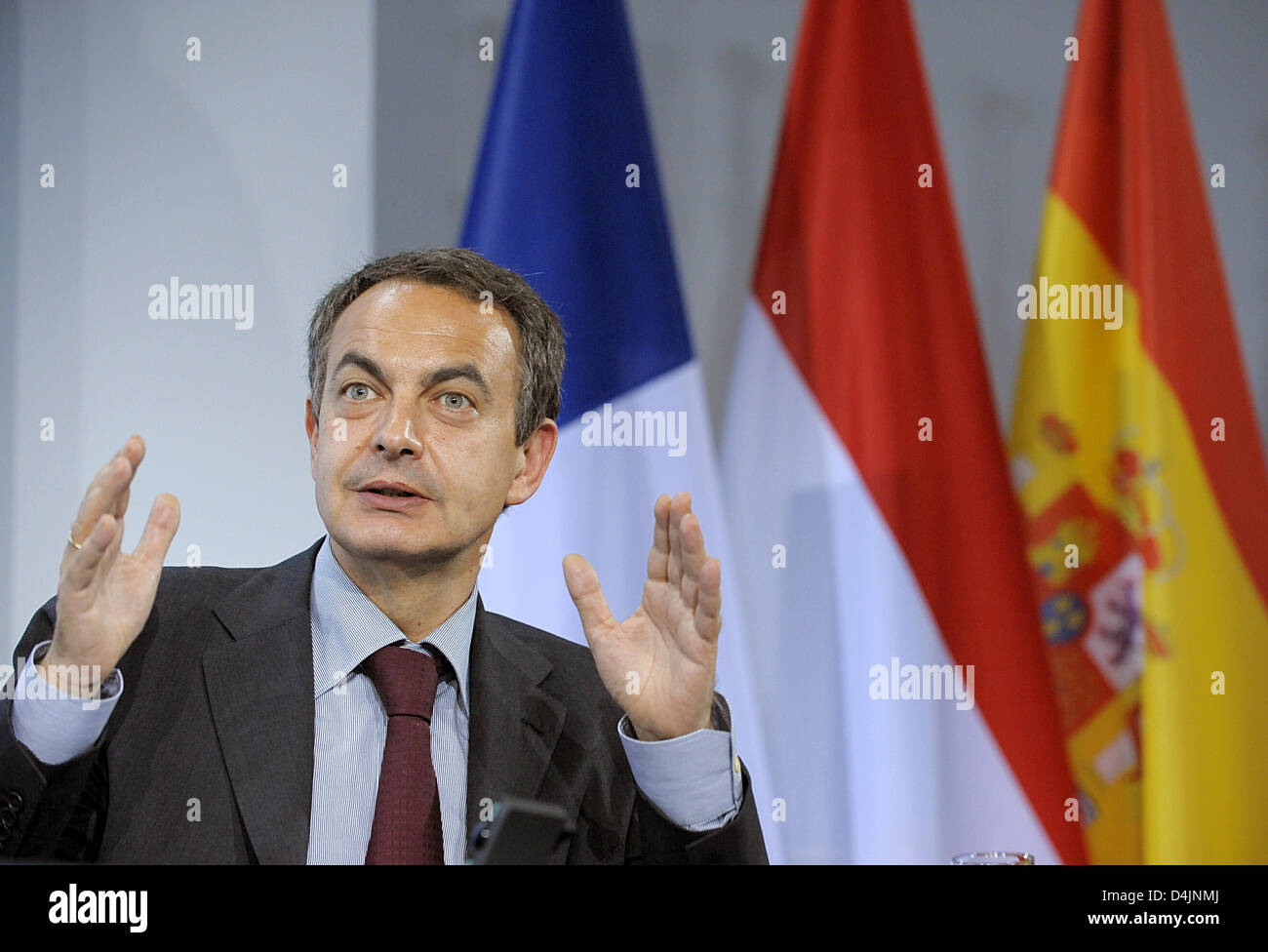Spanish Prime Minister Jose Luis Rodriguez Zapatero speaks at a press ...