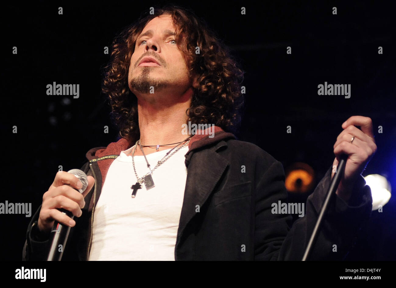 Singer Chris Cornell performs at the ?Columbia Club? in Berlin, Germany ...
