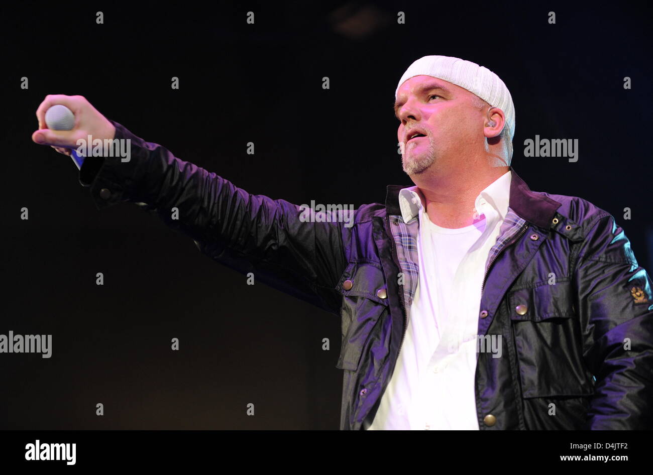 Arts culture entertainment ace music male celebrity singer gesture ...