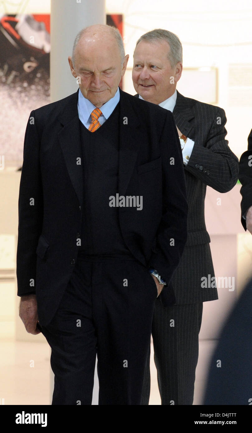 Ferdinand piech chairman supervisory board hi-res stock photography and ...