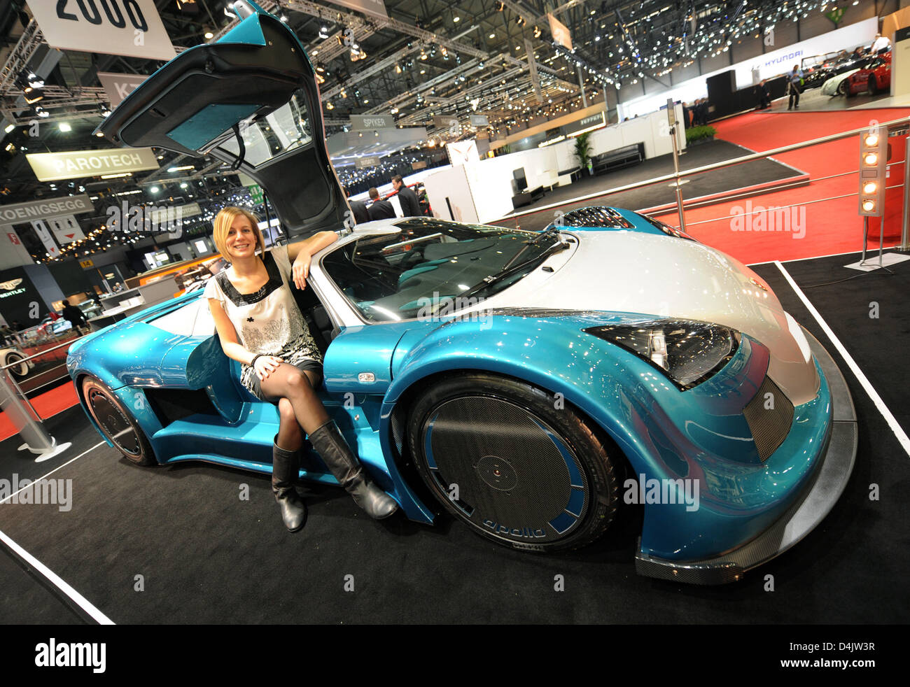Gumpert Apollo R Interior
