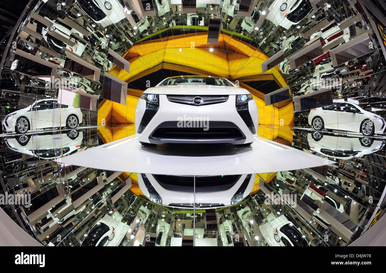An Opel Ampera operated by electricity is reflected on the second press ...