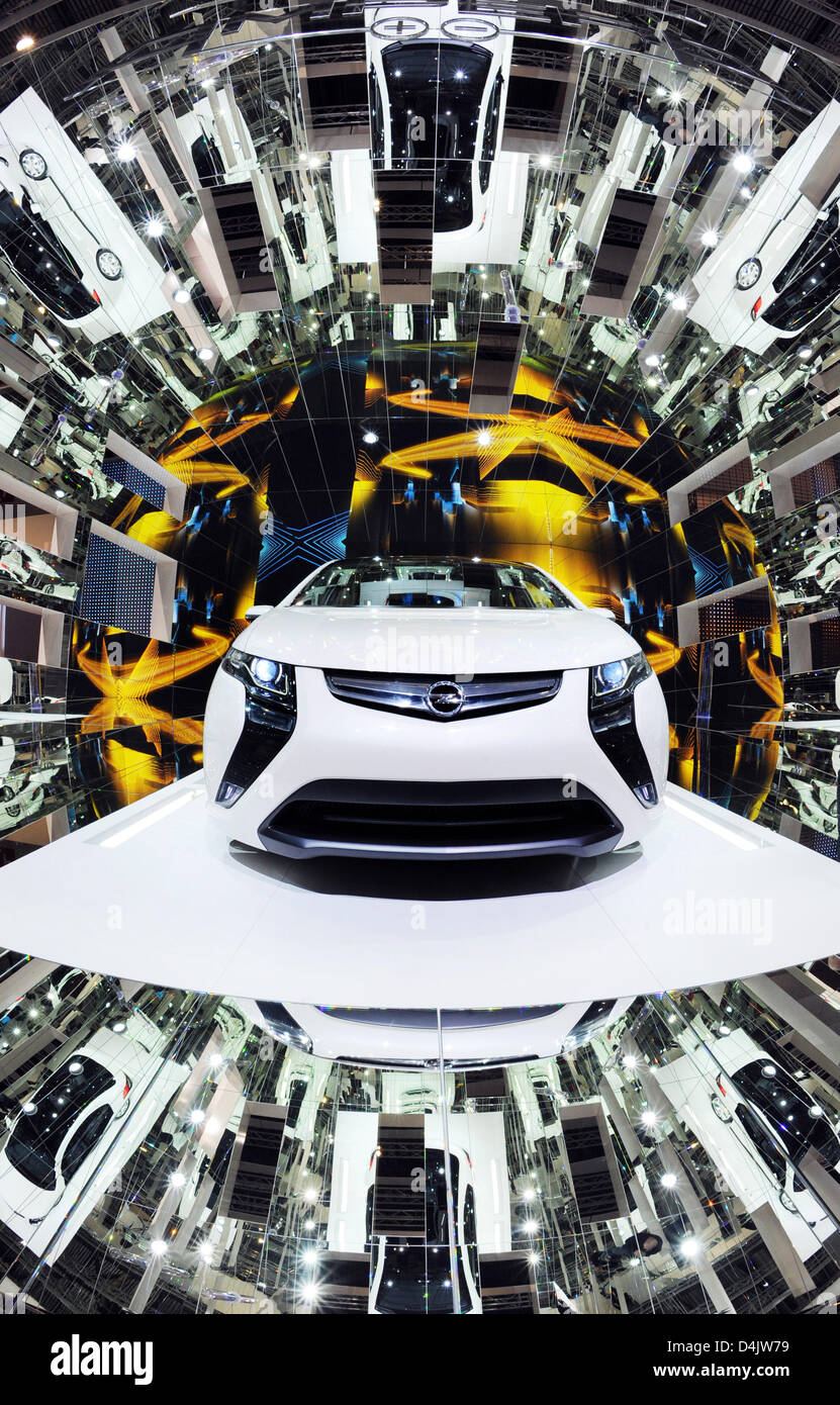 An Opel Ampera operated by electricity is reflected on the second press ...