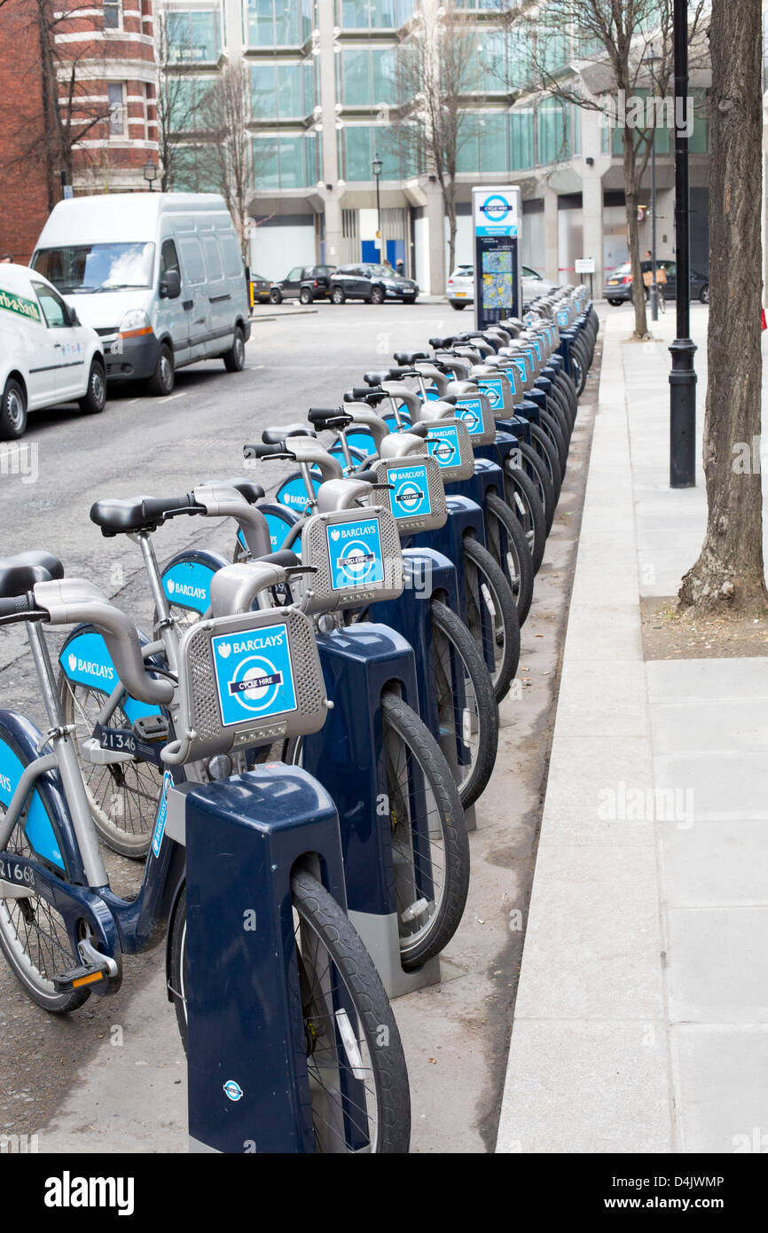 Boris bike westminster hi-res stock photography and images - Alamy