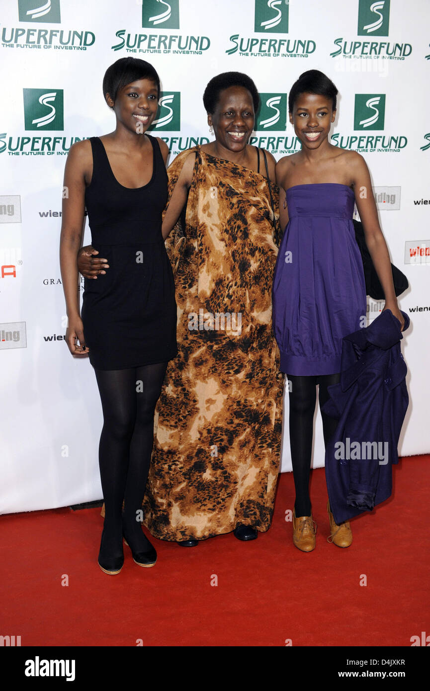 Trauma arts hi-res stock photography and images - Alamy