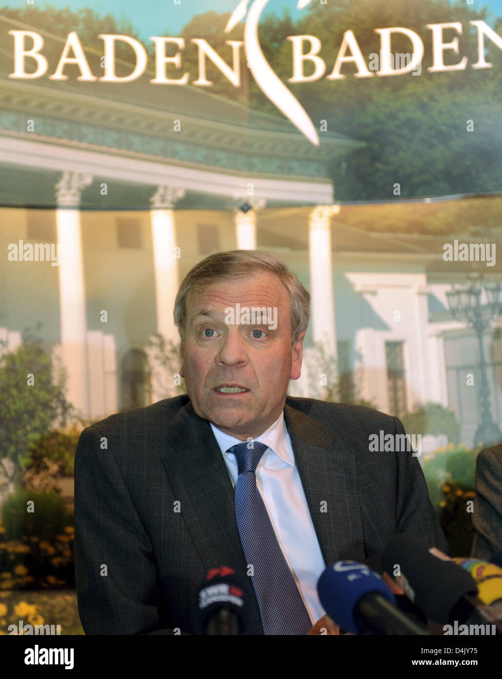 Jaap de Hoop Scheffer, NATO Secretary General gives a press conference ...