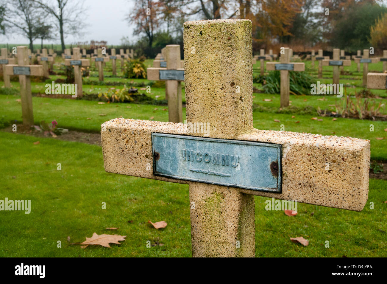 A French war grave of an unknown soldier in the joint French & English ...