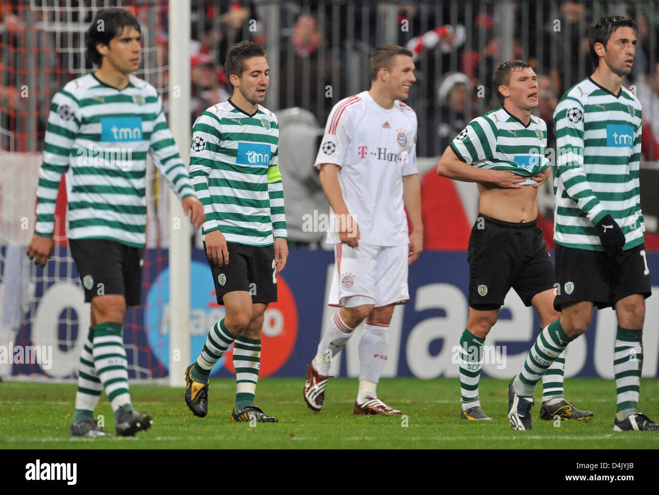 Sporting Lisbon players Marco Caneira (L-R), Abel, Joao Moutinho and ... Sporting Lisbon players Marco Caneira (L-R), Abel, Joao Moutinho and ...