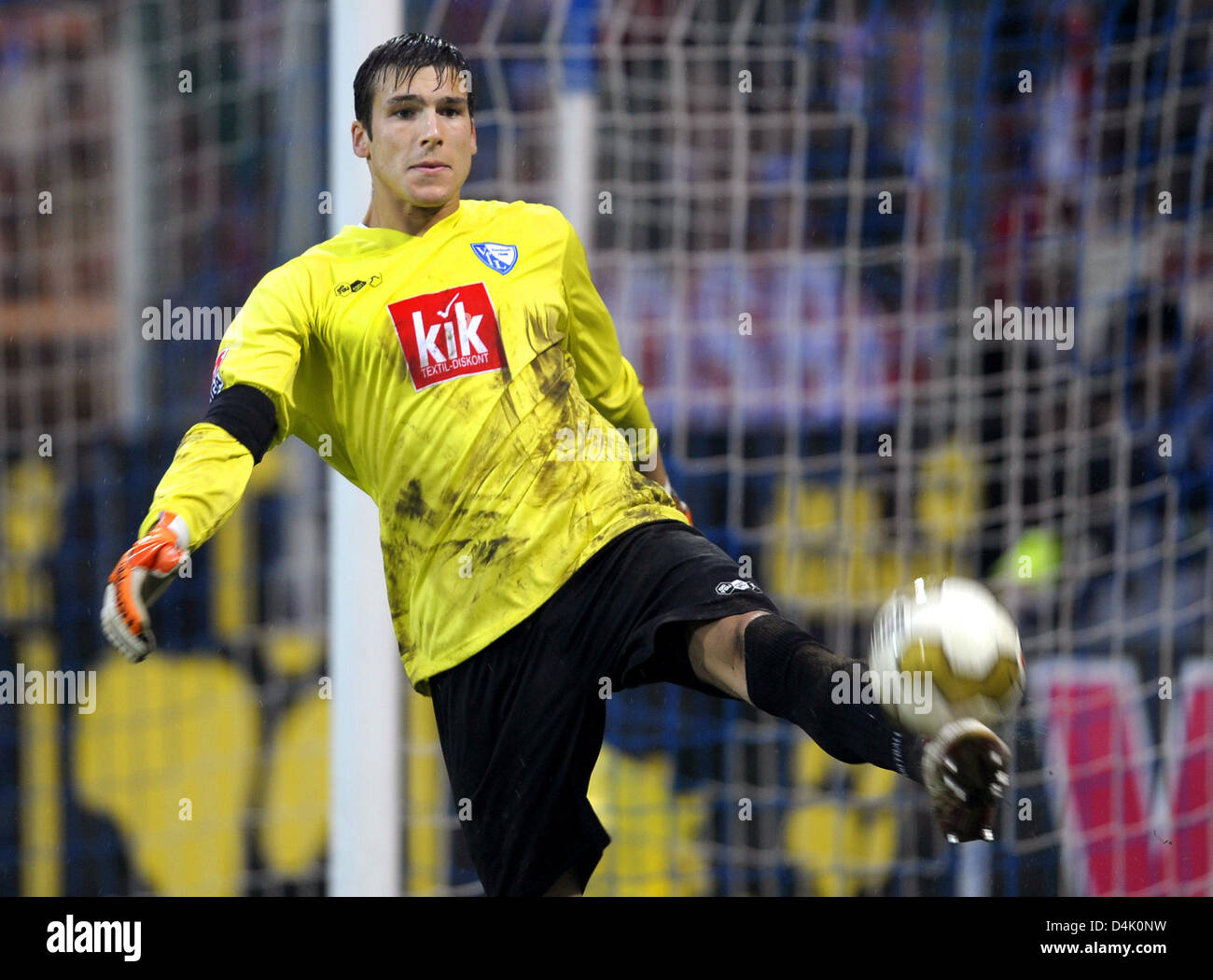Vfl bochum goalkeeper hi-res stock photography and images - Alamy