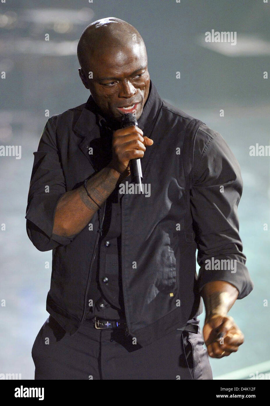 Seal singer hi-res stock photography and images - Alamy