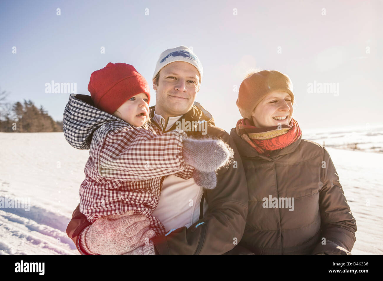 Girls with snow man hi-res stock photography and images - Alamy