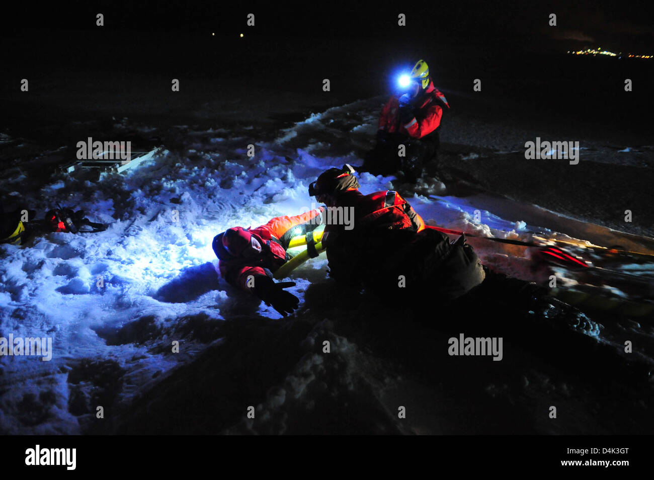 The Coast Guard in Bay City, Michigan, conducted night-time ice rescue ...