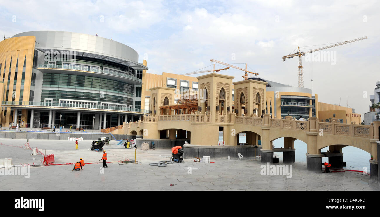 The picture shows construction works at a luxury mall in Dubai, United ...
