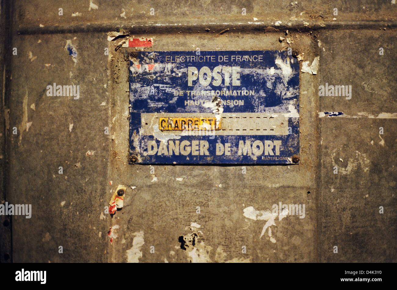Death warning france french sign hi-res stock photography and images ...